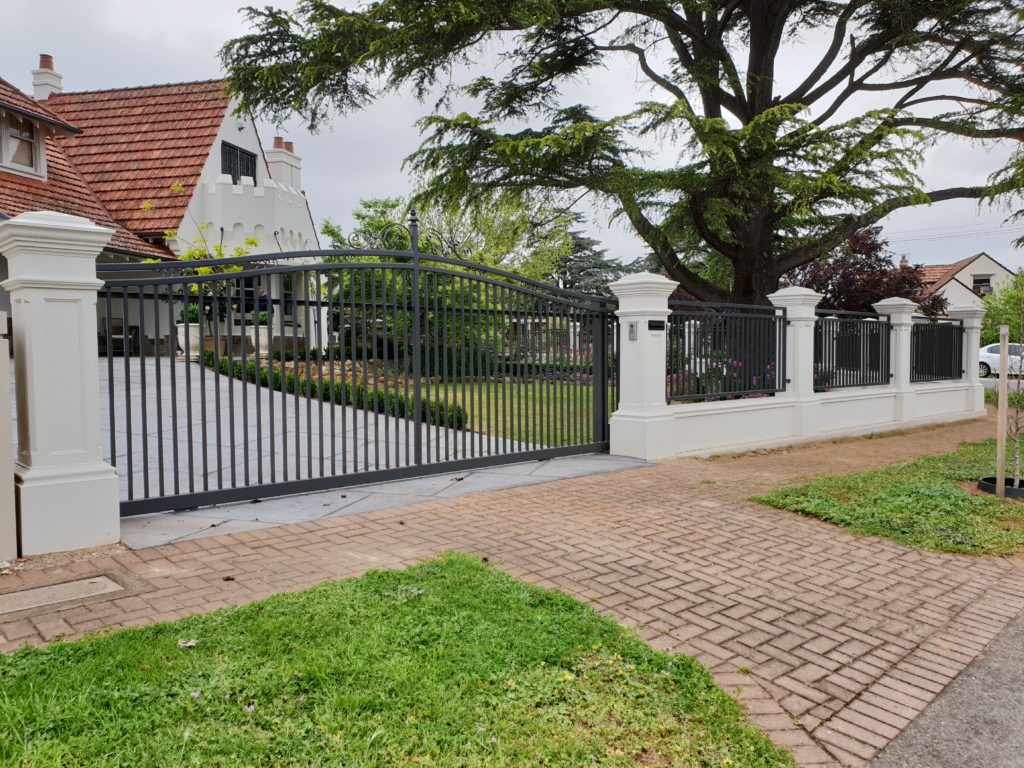 Fencing Ideas | Pools, Garden, Home & Business - Adelaide Fence Centre